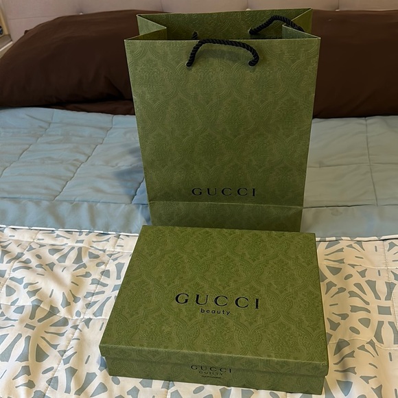 Gucci | Other | Gucci Beauty Box With Shopping Bag As Per Detail Size ...